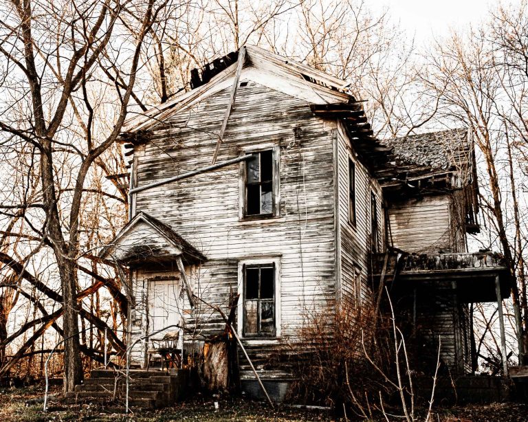 The Perron Family Haunting - Wicked Witching at the Arnold Estate